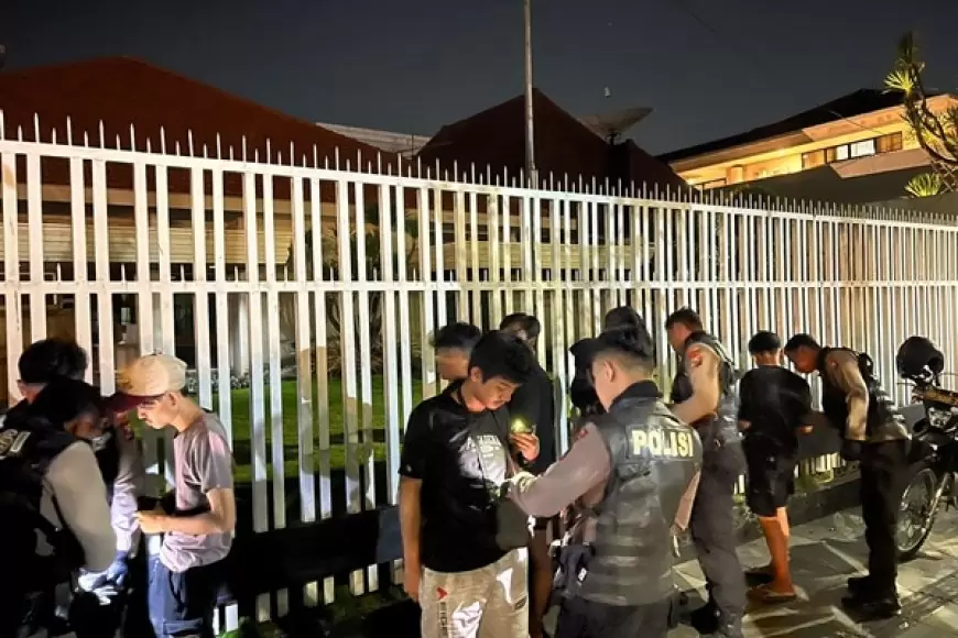12 Remaja Diamankan Saat Pesta Miras di Pinggir Jalan - Afederasi
