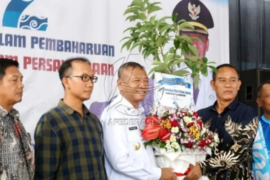 Peringati HUT ke-42, PDAM Tirta Cahya Agung Tulungagung Hijaukan Telaga ...